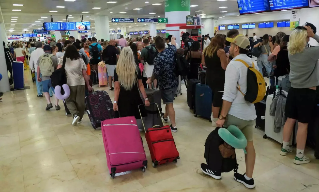 Ολες οι αποσκευές στις αεροπορικές πτήσεις θα χρεώνονται! Τι αλλάζει ...