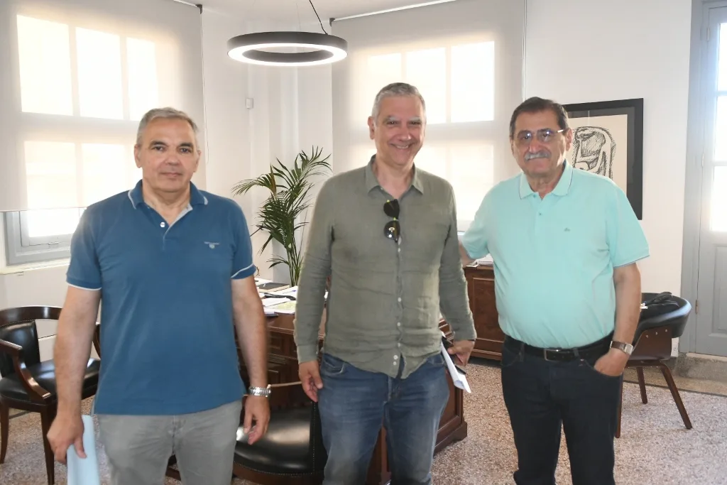 Πάτρα - Νέα πλατεία στην παραλία Προαστείου: Υπογράφηκε η σύμβαση για ...