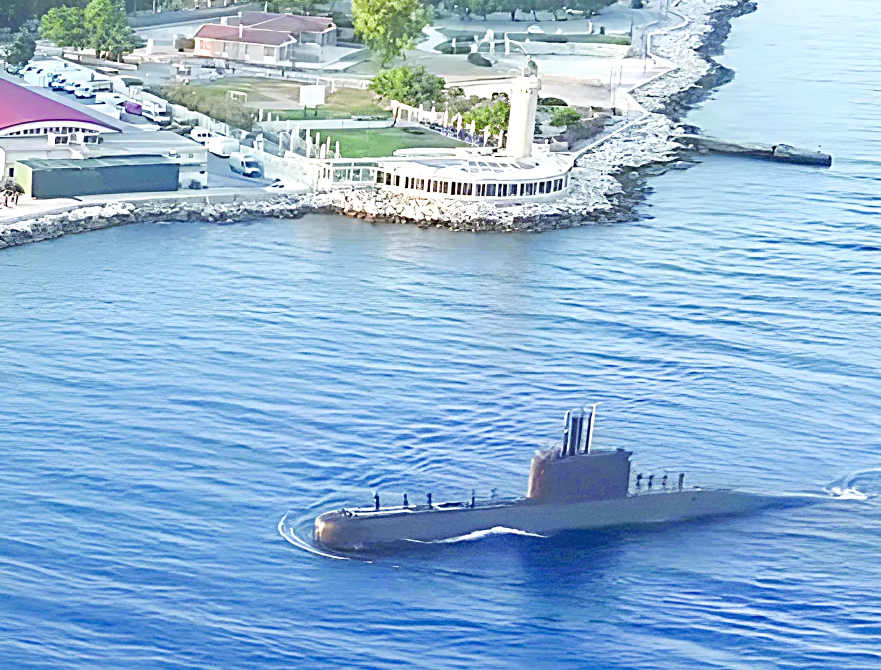 Πάτρα: Δυο σκάφη, πολλές ιστορίες ΦΩΤΟ | ΕΙΔΗΣΕΙΣ