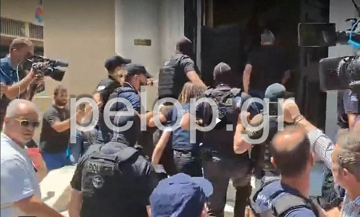«Φόνισσα!» – Υπό δρακόντεια μέτρα και αποδοκιμασίες η απολογία της ...