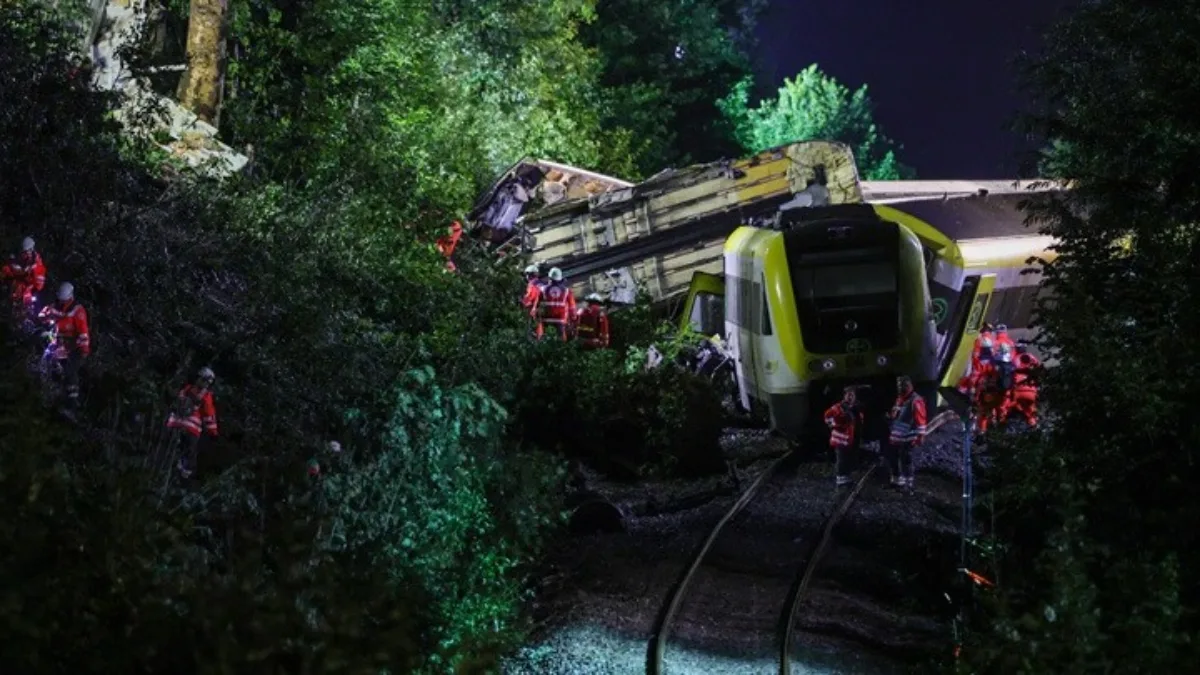 Εκτροχιασμός τρένου στη Γερμανία: Τρεις νεκροί και δεκάδες τραυματίες ...