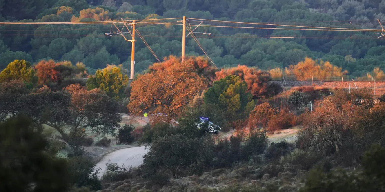 Ισπανία: Εναέρια πλάνα σοκ με drone από το σημείο του σιδηροδρομικού ...